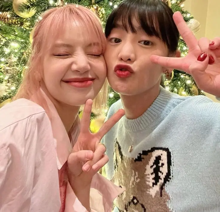 BLACKPINK’s Lisa Went Above And Beyond With Her “Incredibly Rare” Gift To (G)I-DLE’s Minnie
