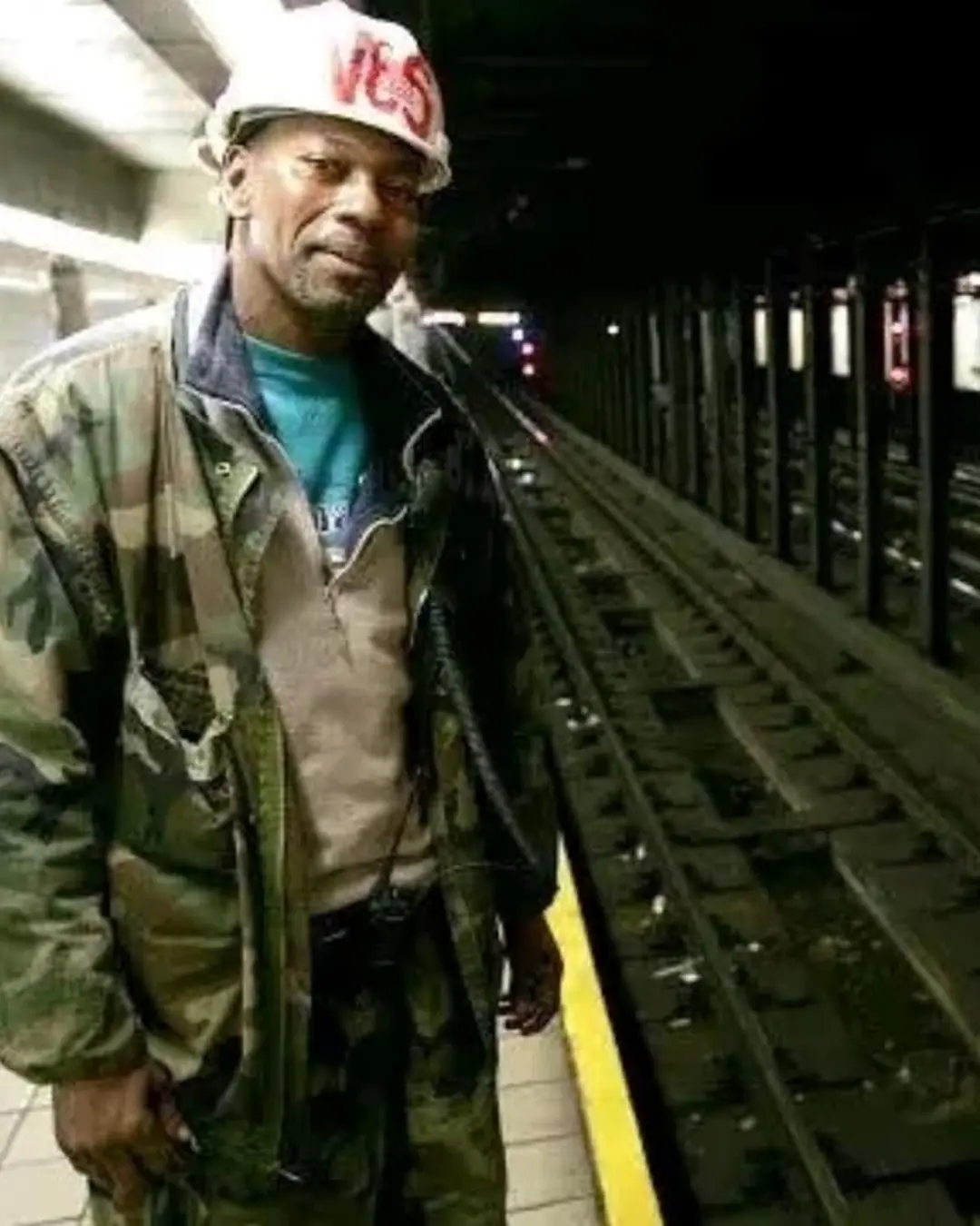 The Man Who Became a Human Shield: Wesley Autrey’s Subway Heroism.